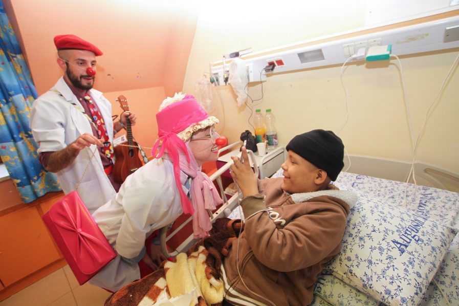 Celebrating Christmas with patients: EU announces a €14 million ...